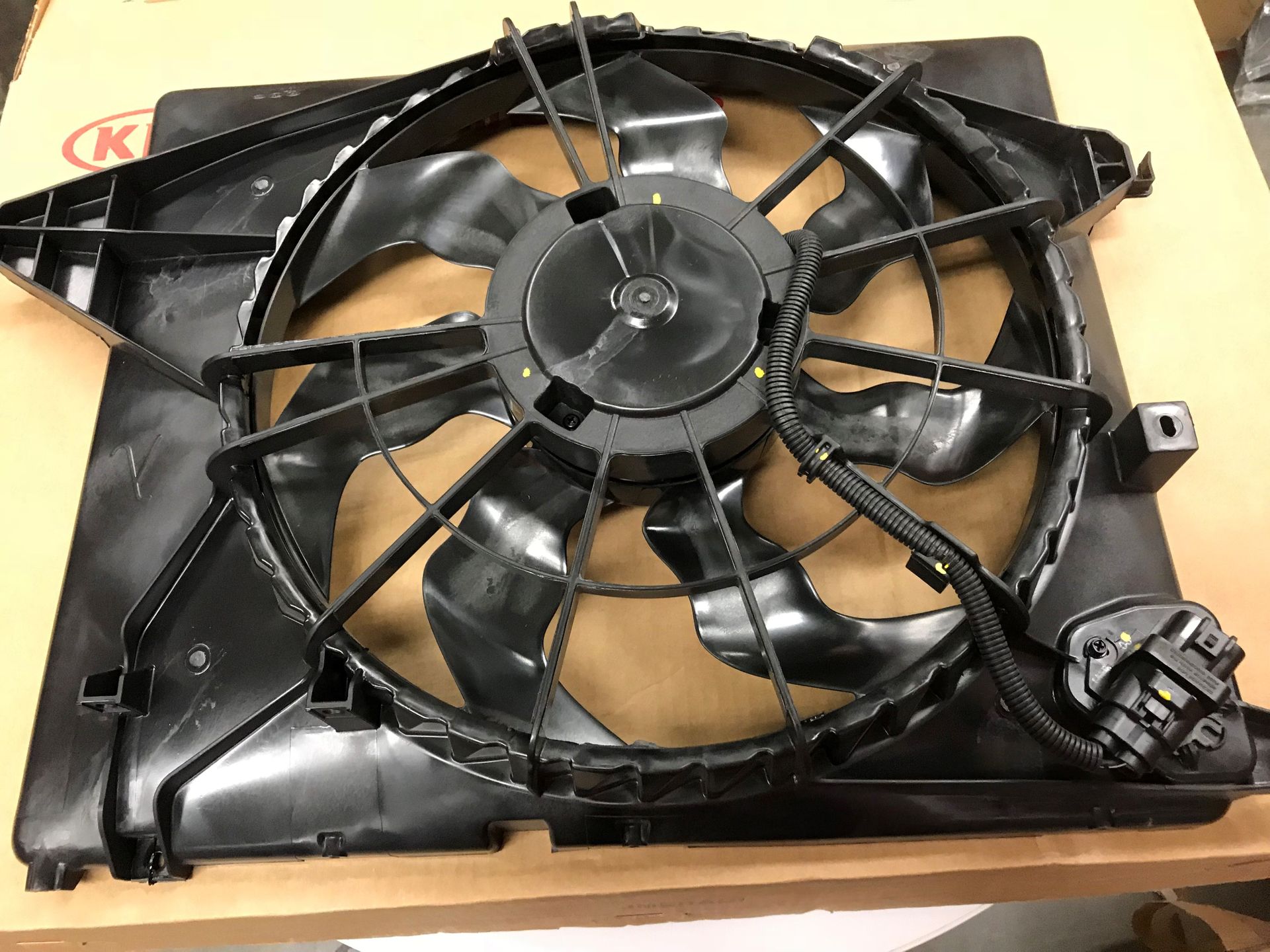 25380-1U201 - Fan Assembly 2011-2013 Kia Sorento | Kia.Parts Store