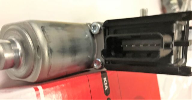82450-2P010 - Window Motor 2011 Kia Sorento | Kia.Parts Store