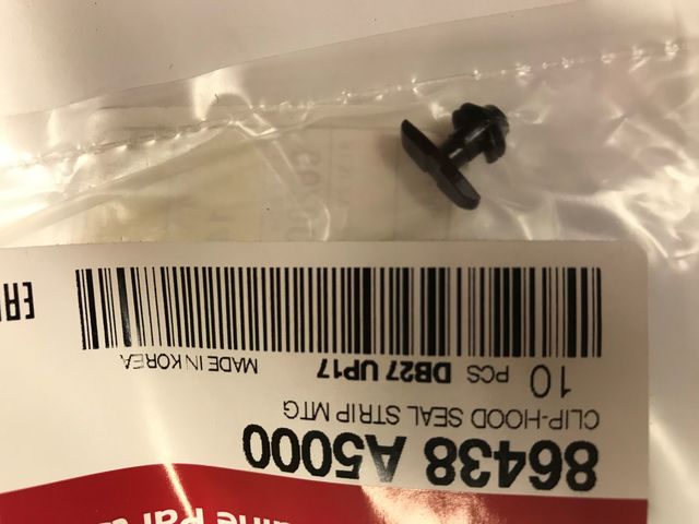 86438-A5000 - Rocker Molding Retainer Bracket 2017-2022 Kia | Kia.Parts ...