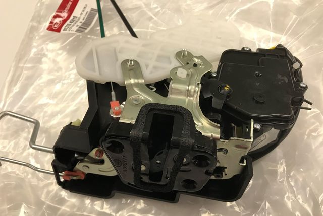 81310-4D010 - Lock Actuator 2006-2014 Kia Sedona | Kia.Parts Store