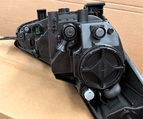 92101-D9111 - Composite Assembly 2017-2022 Kia Sportage | Kia.Parts Store