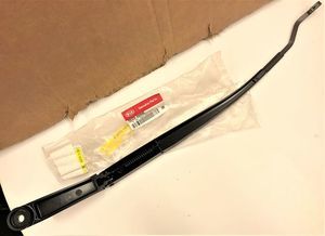 98320-3W000 - Wiper Arm 2011-2016 Kia Sportage | Kia.Parts Store