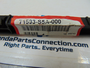 71193-S5A-000 - 2001-2003 Honda Civic - Spacer R Front Bumper Side ...