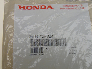 71198-T2A-A01 - Spacer L Front Bumper - 2013-2017 Honda Accord | Honda ...