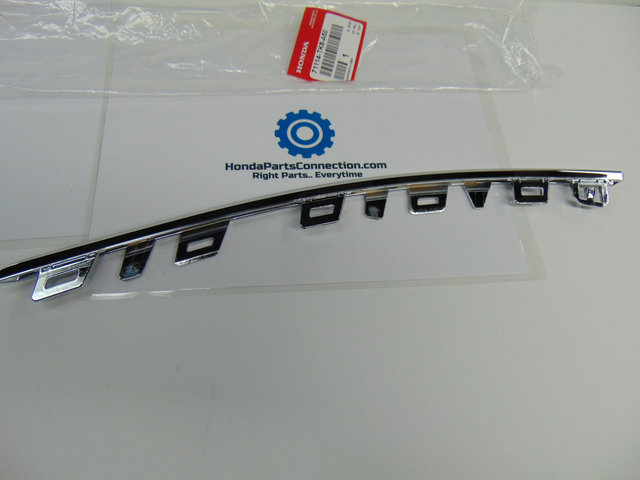 71114-TK8-A50 - Garnish, R Fog Light Cover (Lower) - 2014-2017 Honda ...