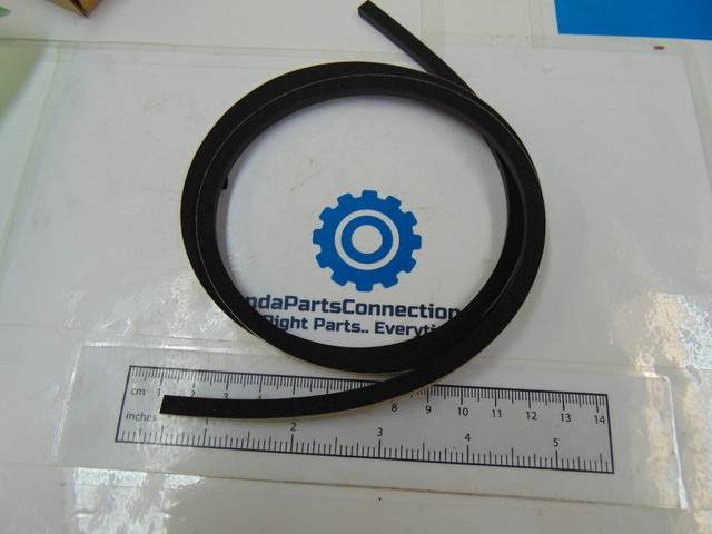 73126-SYY-000 - Rubber B Front Windshield Dam - 2011-2021 Honda ...