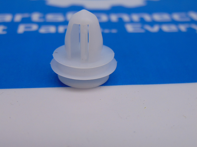 91560-S84-A01 - Clip, Door Lining (Natural) - 1992-2020 Honda | Genuine ...