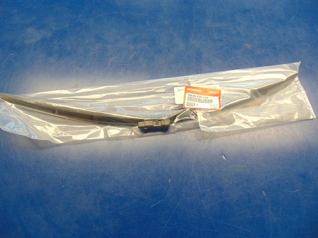 76620-T20-A01 - Wiper Blade - 2022-2024 Honda Civic | Genuine Honda Parts