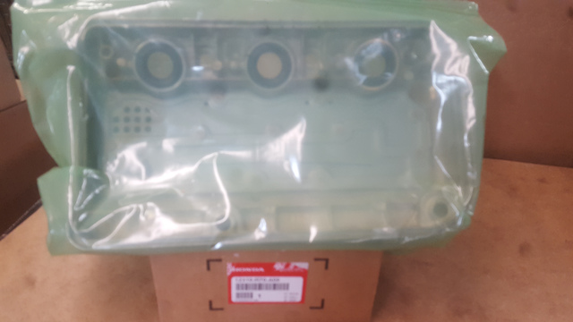 2008-2017 Honda Front Cylinder Head Valve Cover Assembly | Honda Parts ...