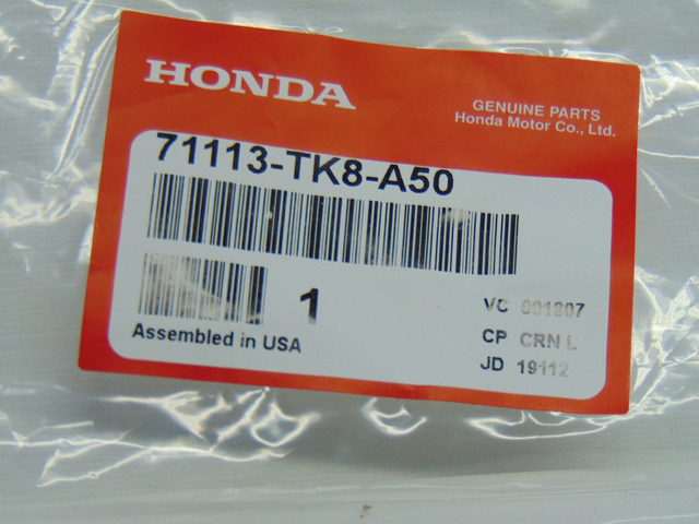 71113-TK8-A50 - Garnish R Fog Light Cover (Upper) - 2014-2017 Honda ...