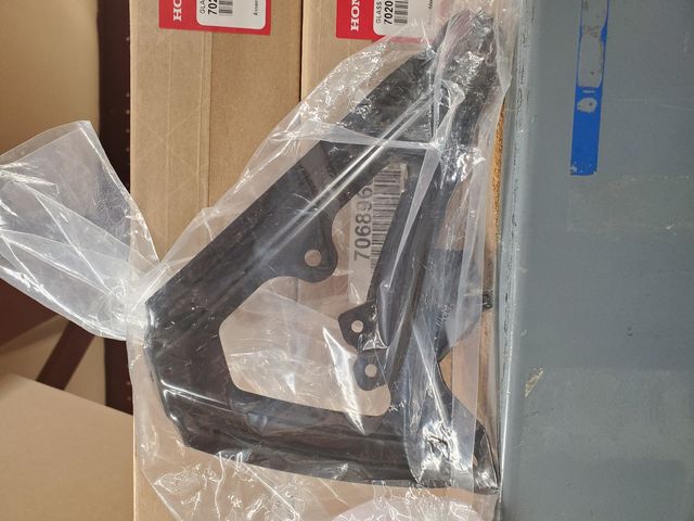 60263-THR-A00ZZ - Bracket L Front Fender (Lower) - 2018-2020 Honda ...