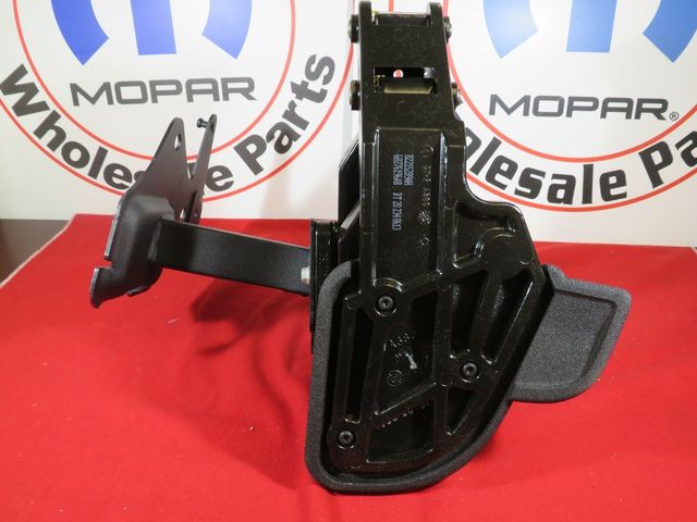 82216278AC - Bed Step-TRX Ram 1500 2021-2025 Ram 1500 | Mopar Wholesale ...