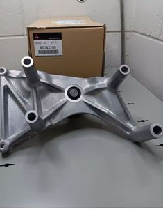 1992-1994 Mitsubishi Montero Pulley Bracket MD143208 | Mitsubishi Parts ...