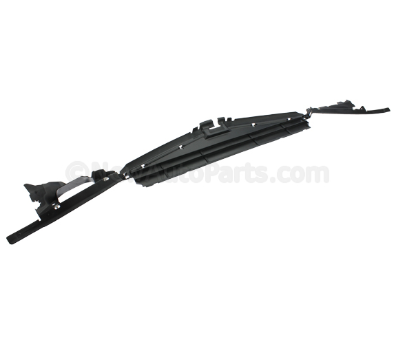 2018-2021 GM Upper Radiator Air Baffle 84618992 | NewAutoParts.com