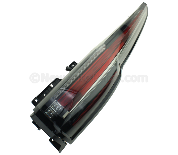 2015 Cadillac Combo Lamp Assembly - Passenger Side (RH) 84214004 ...
