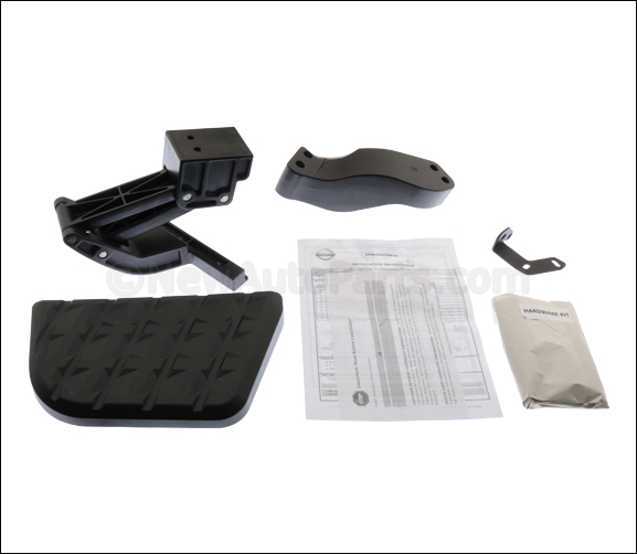 2023-2024 Nissan TITAN Rear Bumper Step 999T7-W4820 | NewAutoParts.com