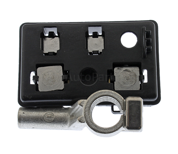 2015-2020 GM Battery Distribution Fuse Block 23239735 | NewGMParts.com
