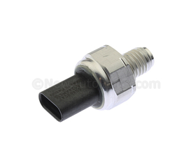 2020-2025 GM Oil Pressure Sensor 12727099 | NewGMParts.com