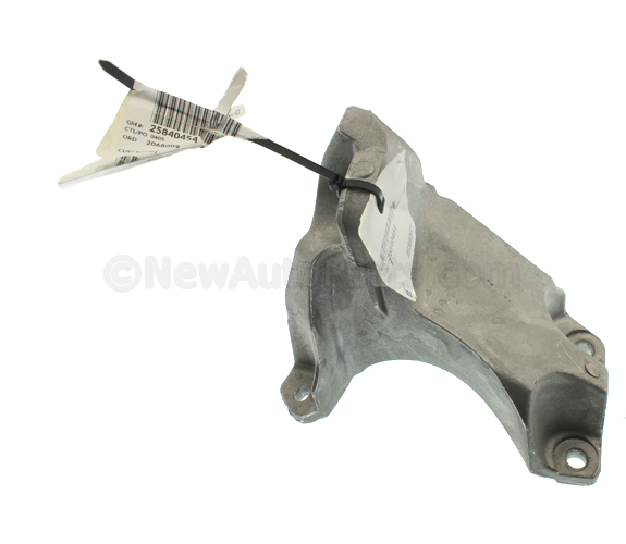 2009-2017 GM Front Engine Mount Bracket 84154101 | NewGMParts.com