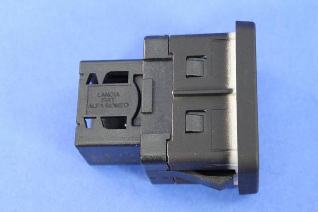 2014-2021 Ram Media Hub USB Port 5NX49JXWAA | My Mopar Parts