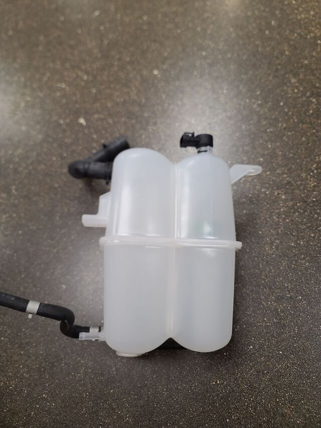 2016-2019 Nissan TITAN XD | Reservoir Assembly | 21710-EZ40A | Tom Wood ...