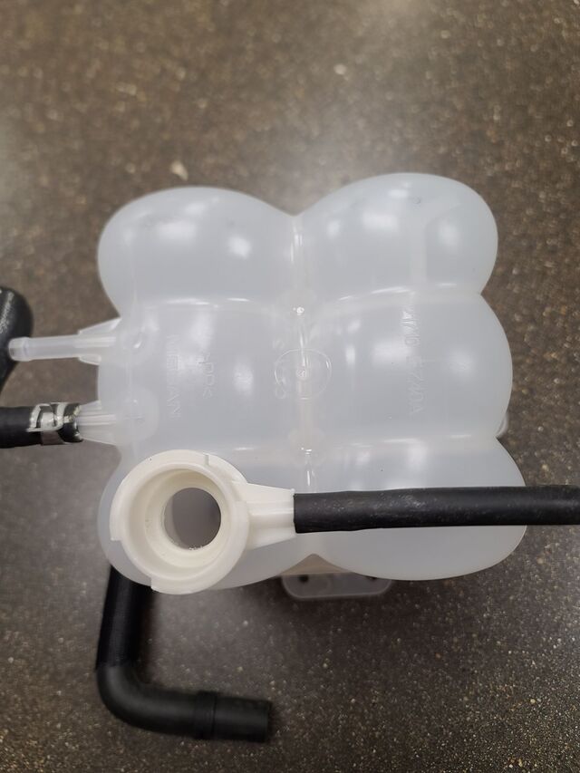 2016-2019 Nissan TITAN XD | Reservoir Assembly | 21710-EZ40A | Tom Wood ...