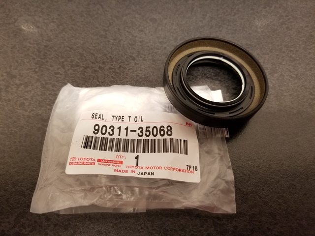 2000-2019 Toyota Automatic Transmission Output Shaft Seal (Left, Front ...