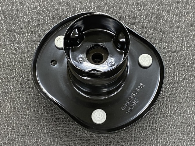 2011-2025 Mopar 2011-21 JEEP GC / DODGE DURANGO FRONT UPPER Shock Mount ...