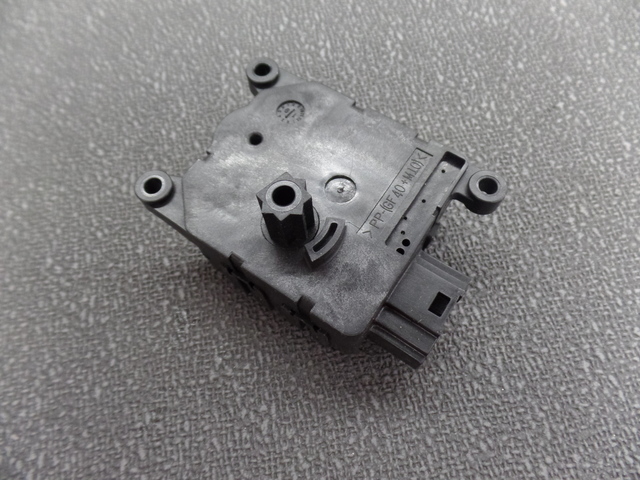 2005-2010 Jeep A/C And Heater Actuator 5143192aa | Mopar Parts Unlimited
