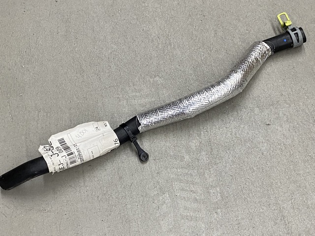 2013-2018 Ram 2013-18 RAM 2500 3500 6.7 DIESEL Heater Return Hose OEM ...
