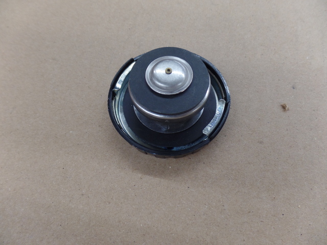 2001-2019 Mopar 2007-18 Jeep Wrangler Jk Radiator Cap Oem 4596198 ...