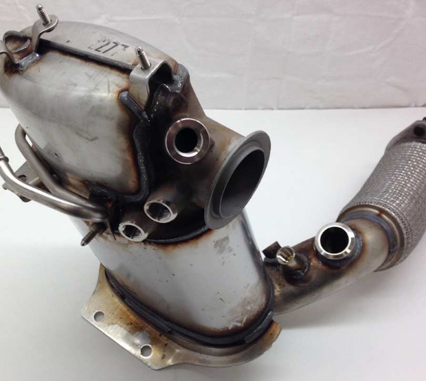 2012-2014 Volkswagen Passat Catalytic Converter 561-253-053-A | VW ...