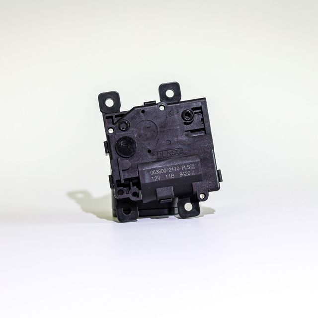 87106-30500 - HVAC Blend Door Actuator 2013-2024 Lexus | Longo Lexus Parts