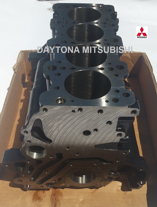 11000W040P - Block Assembly, Cylinder Mitsubishi Direct Parts