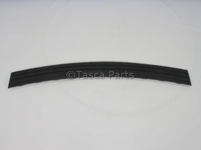 2011-2019 Jeep Grand Cherokee Step Pad 68111633AB | TascaParts.com