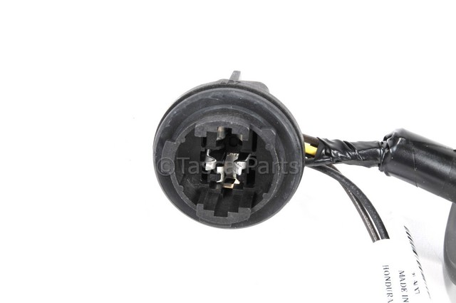 2006-2011 Buick Lucerne Tail Light Wiring Harness 25927356 | TascaParts.com