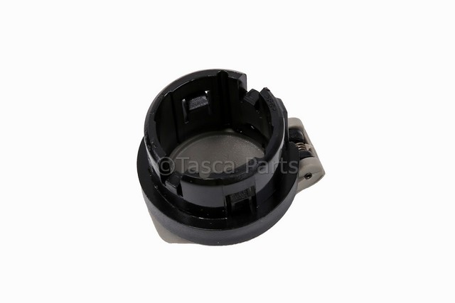 2012-2017 GM Power Outlet Retainer - Driver's Side (LH) 22740442 ...