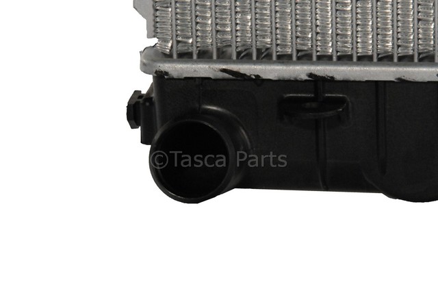 2004-2012 GM Radiator 15199308 | TascaParts.com