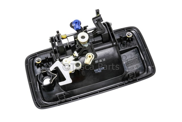 2016-2019 GM Black Tailgate Handle 84203908 | TascaParts.com