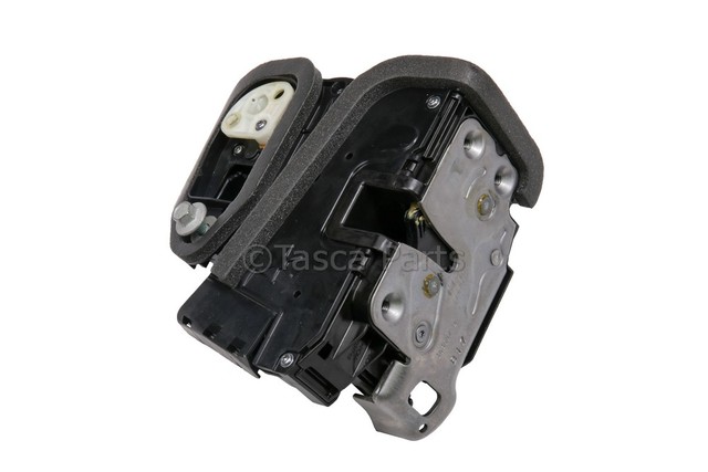 Front Passenger Side Door Latch 13546500 | TascaParts.com
