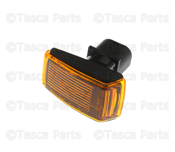 2000-2004 Volvo Repeater Lamp 9133609 | TascaParts.com