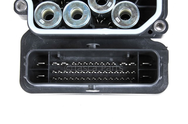 2017 Buick LaCrosse Control Module 84084526 | TascaParts.com