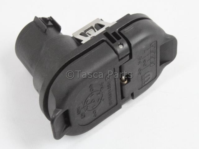 Connector 68573359aa | TascaParts.com