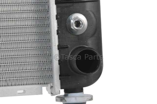 1999-2014 GM Radiator 22840116 | TascaParts.com
