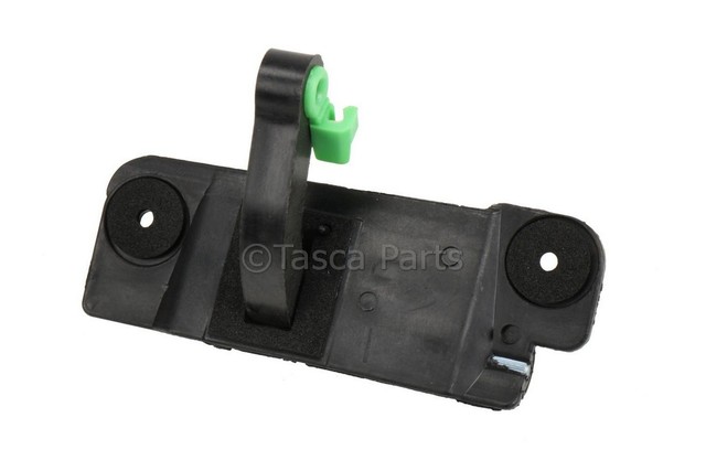 2004-2011 GM Exterior Liftgate Handle 96490135 | TascaParts.com