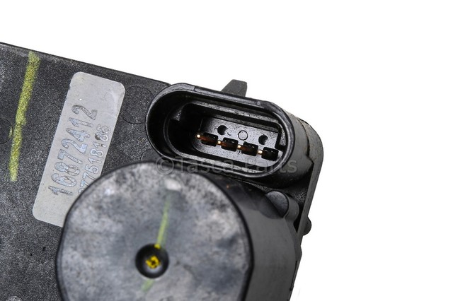 Front Passenger Side Door Latch 86785944 | TascaParts.com