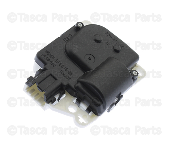 2005-2021 Nissan HVAC Air Inlet Door Actuator 27443-ZP00A | TascaParts.com