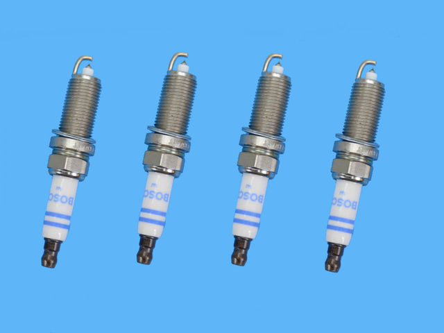 2008-2013 Mopar Spark Plug spfr8ti332 | TascaParts.com