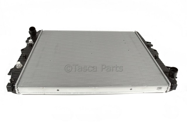 2011-2016 GM Radiator 23172440 | TascaParts.com