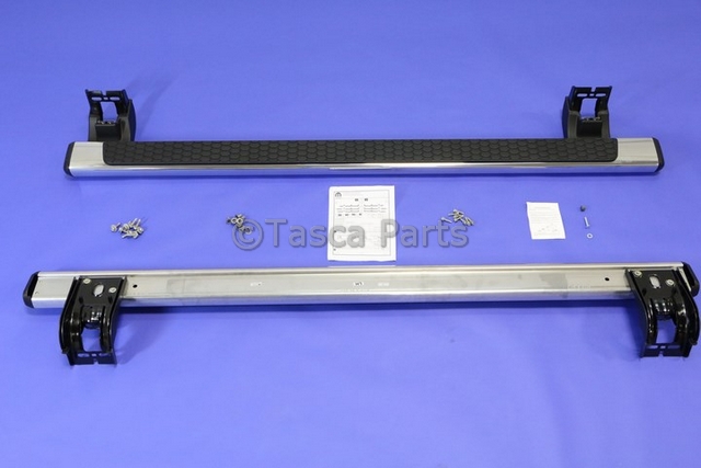 Tubular Side Step Kit 82213265AC | TascaParts.com
